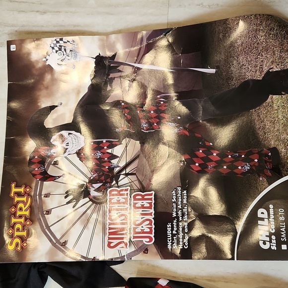 Sprit Halloween | Costumes | Spirit Halloween Sinister Jester Halloween ...